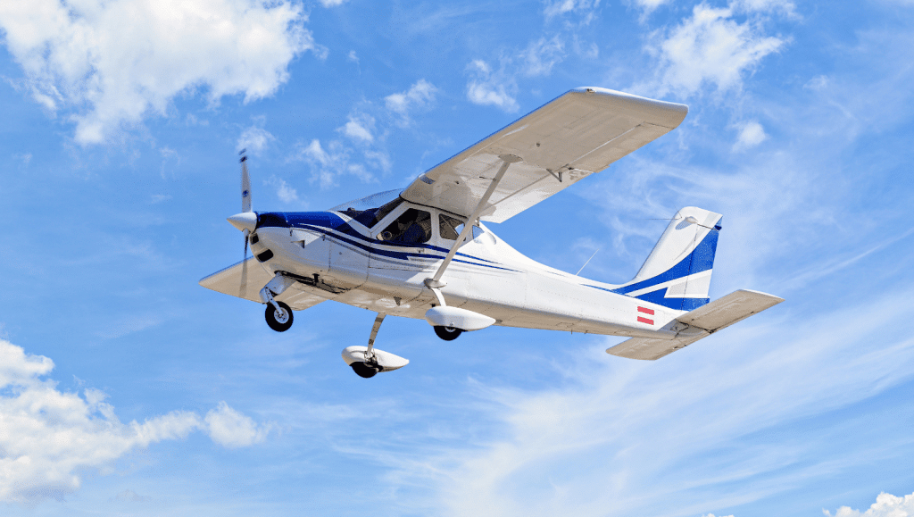 Understanding Traffic Patterns: Tips for Student Pilots - Pilot Sinej Blog